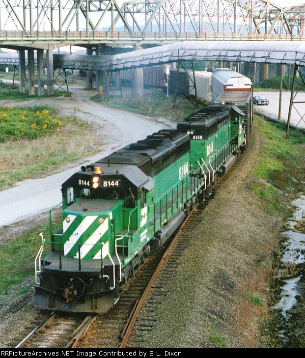 BN 8144-8148 South @ Rogers